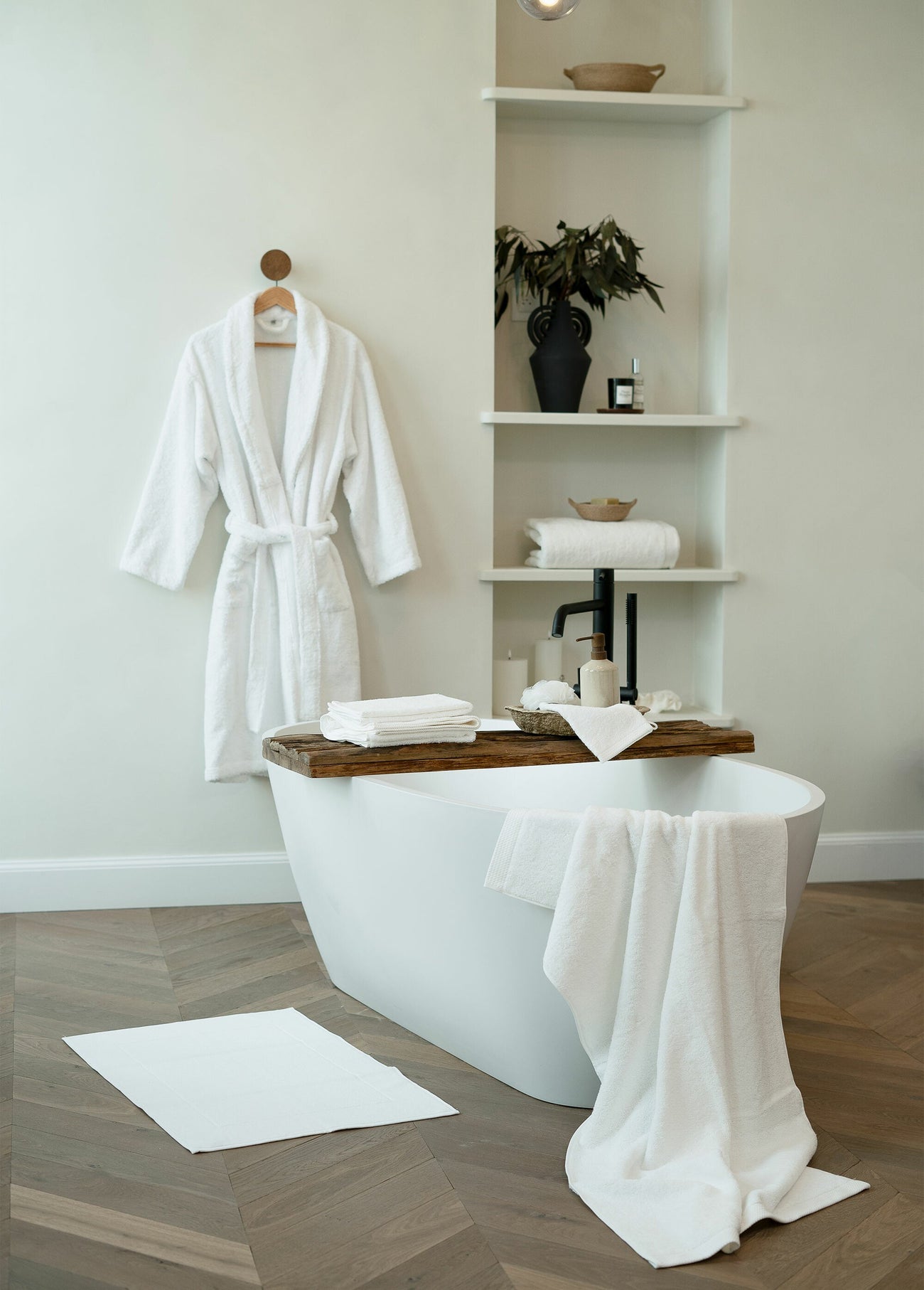 Terry bath mat with thin border White | Afibel